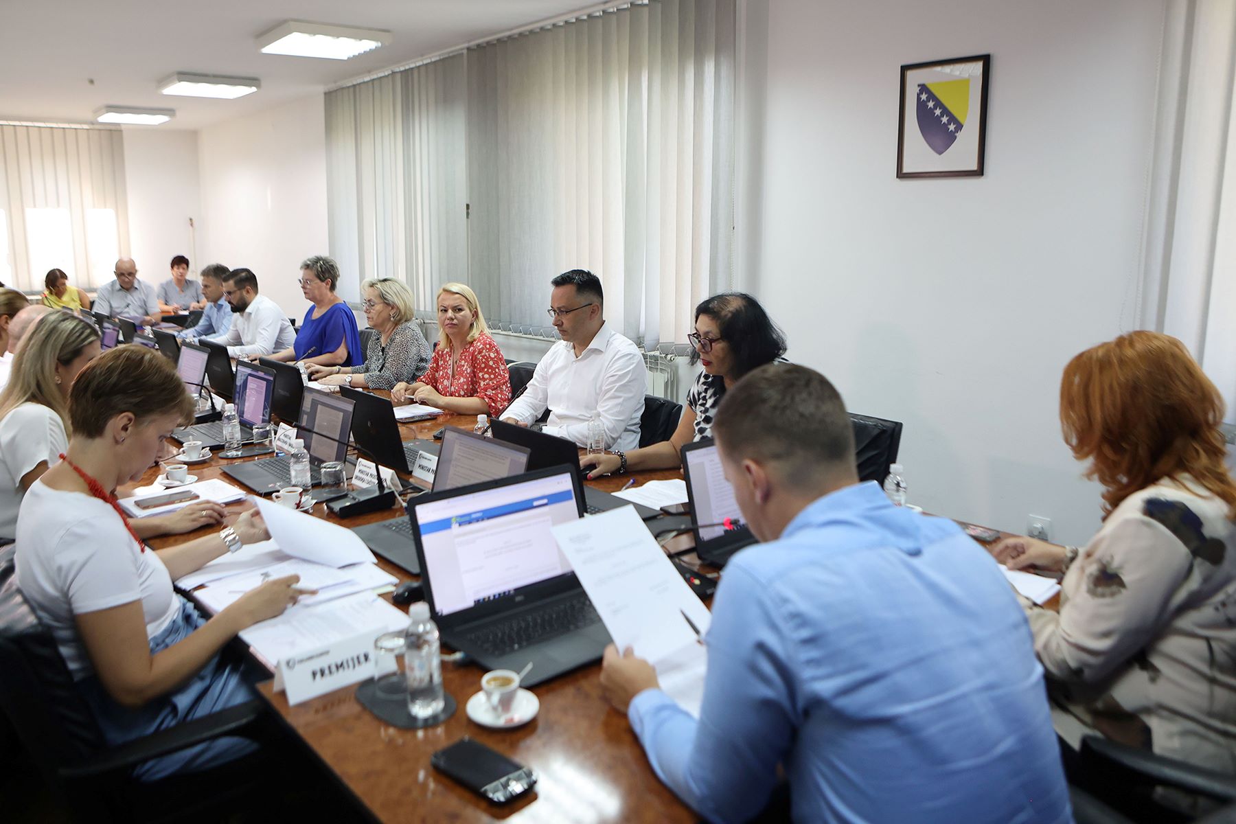 Digitalizacija usluga: Olakšavanje izdavanja ličnih dokumenata za građane – NEON Televizija