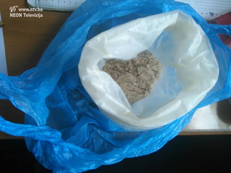 Organizirani kriminal: Pronađeno oko pola kilograma heroina – NEON ...
