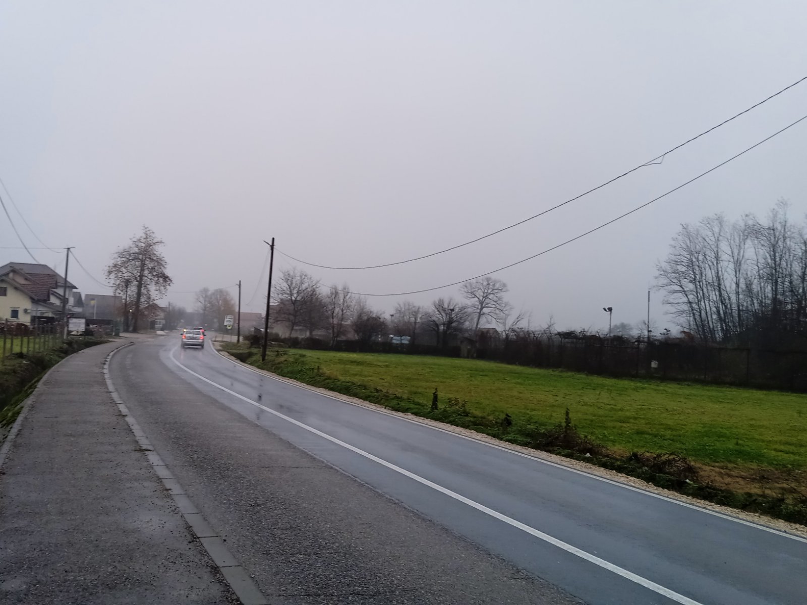 Putevi u BiH: Pretežno mokar kolovoz i povećana opasnost od odrona ...
